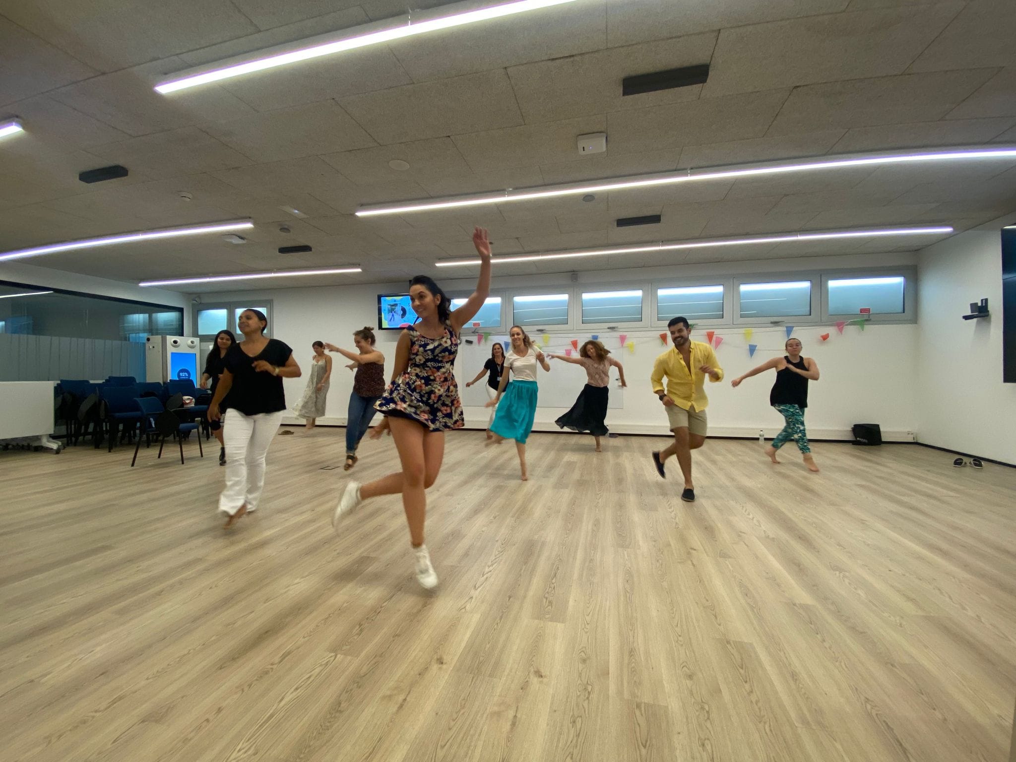 Salsa Flow: Aprende a Bailar Salsa - Clases privadas y grupales